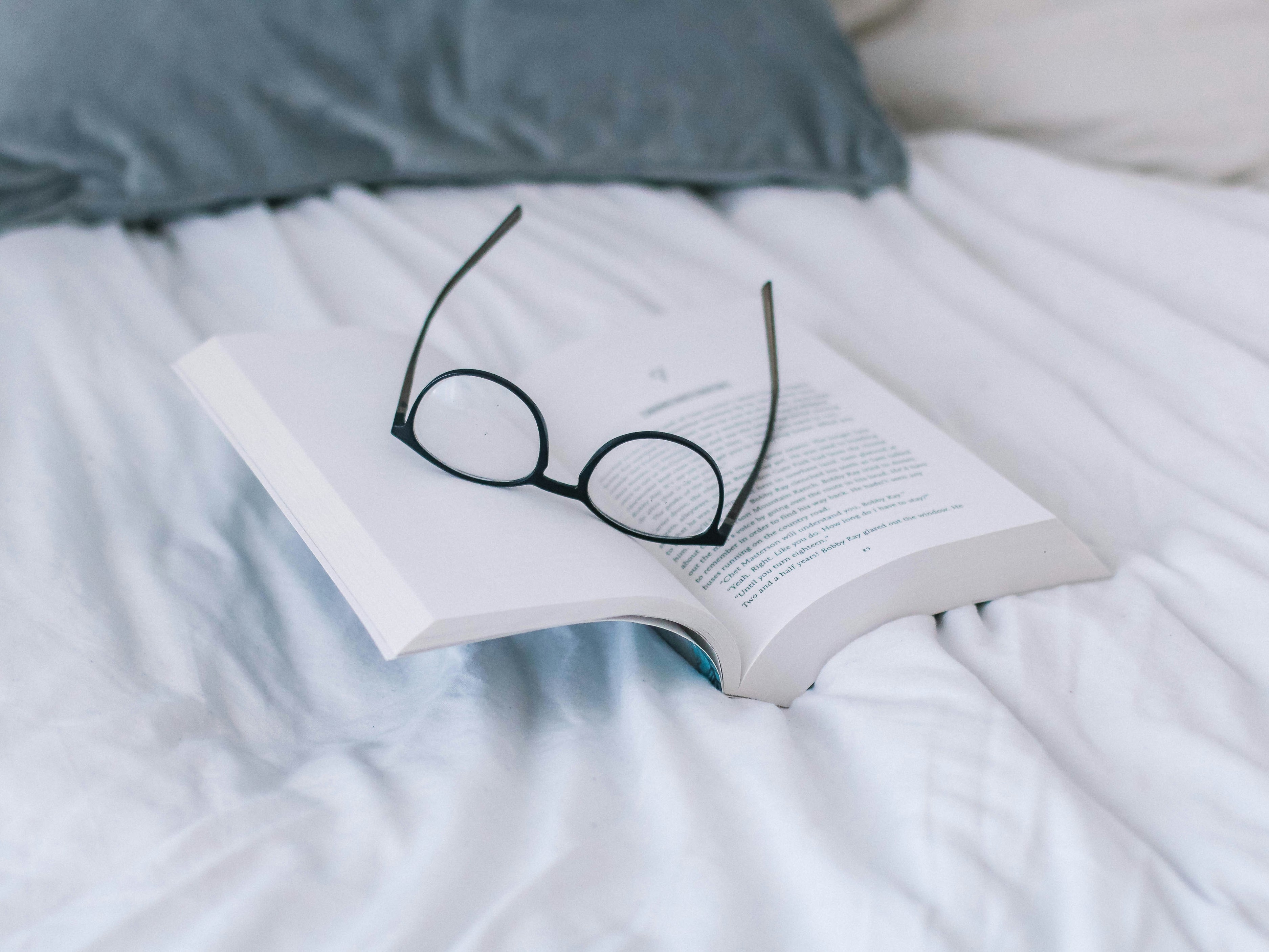 How to Write a Book Review: Step-by-Step Guide – Gregory Books